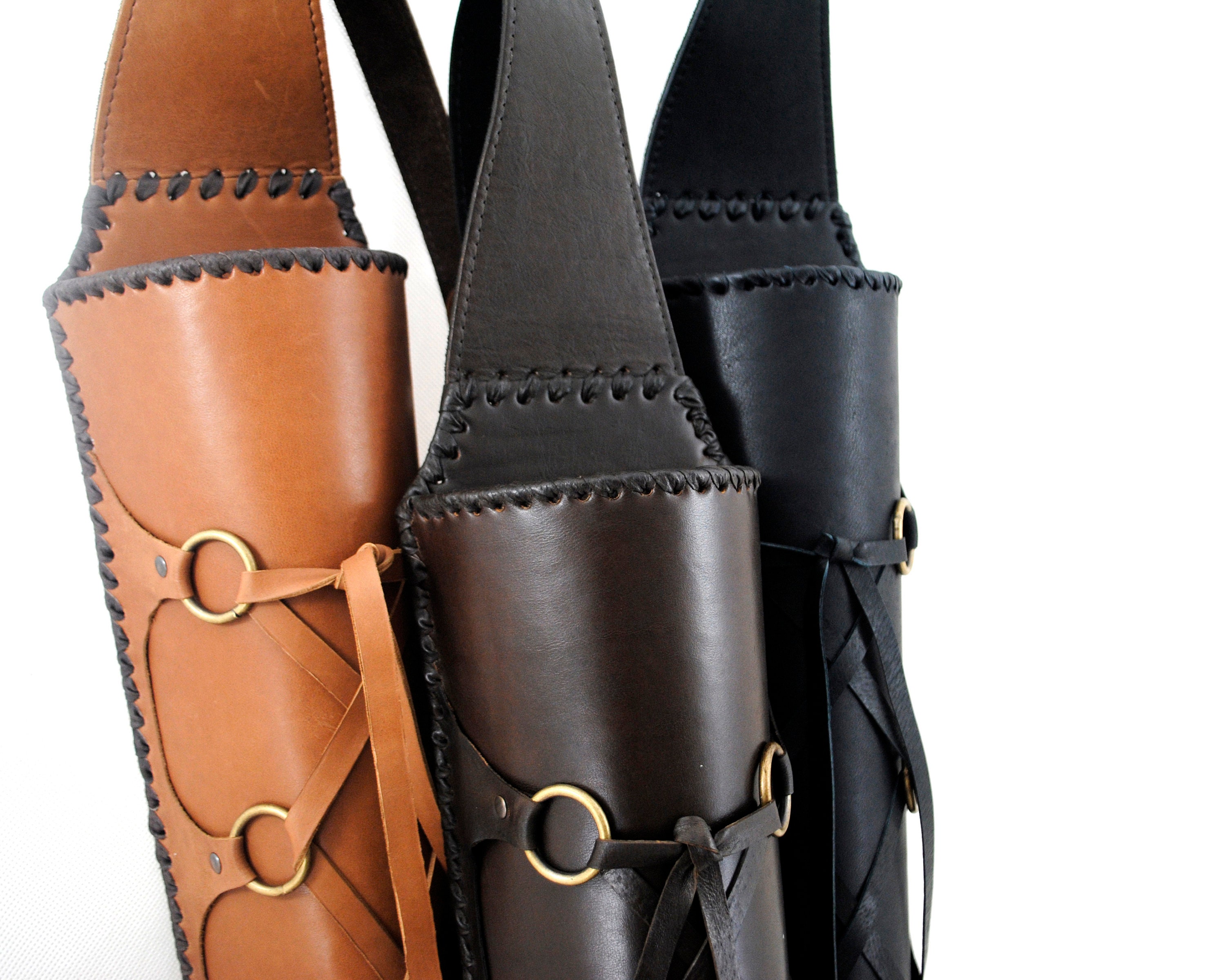 Semicircular Back Quiver Version With Rings and Laced Edges | Etsy UK