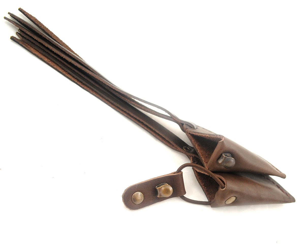 Bow Tip Protector and Bowstring Holder Made of Leather | Etsy