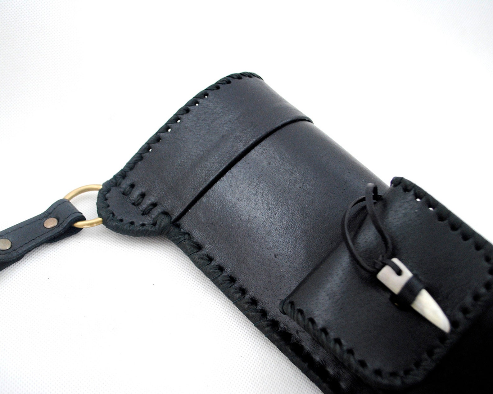 Leather Side Quiver With Adjustable Strap and Pouch | Etsy