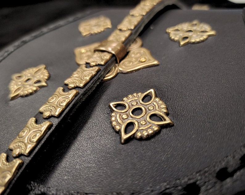 Medieval Pear-shaped Viking Leather Purse With Brass Fittings - Etsy