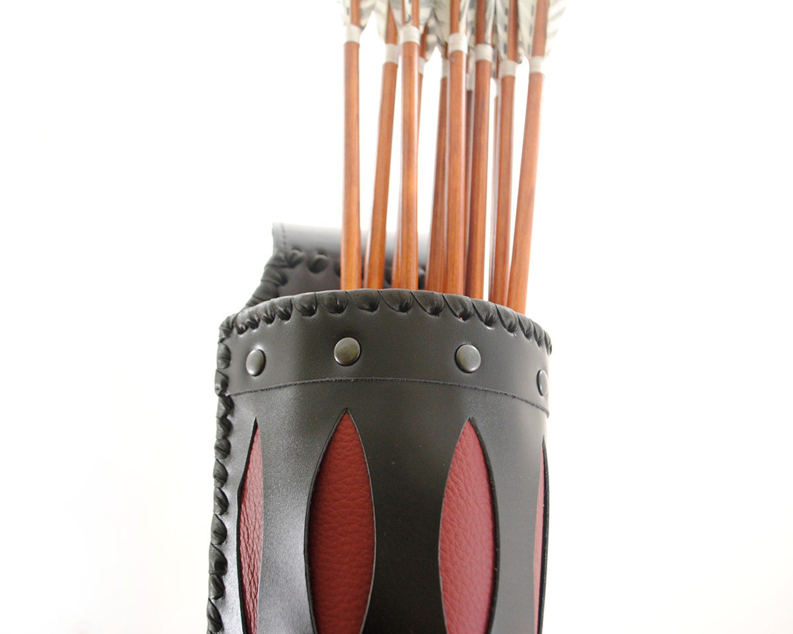 Semicircular leather back quiver Tudor with laced | Etsy