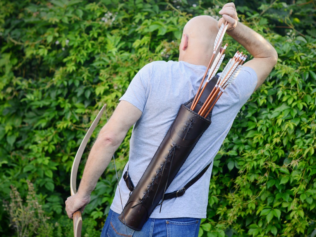 Semicircular, Laced Back Quiver With Lace-up Front - Etsy