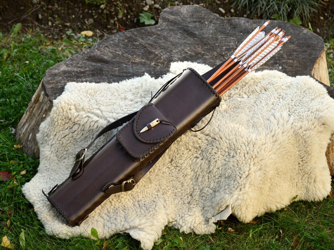 DDP - Elliptical Back Quiver With Purse, Made of Natural Leather - Etsy