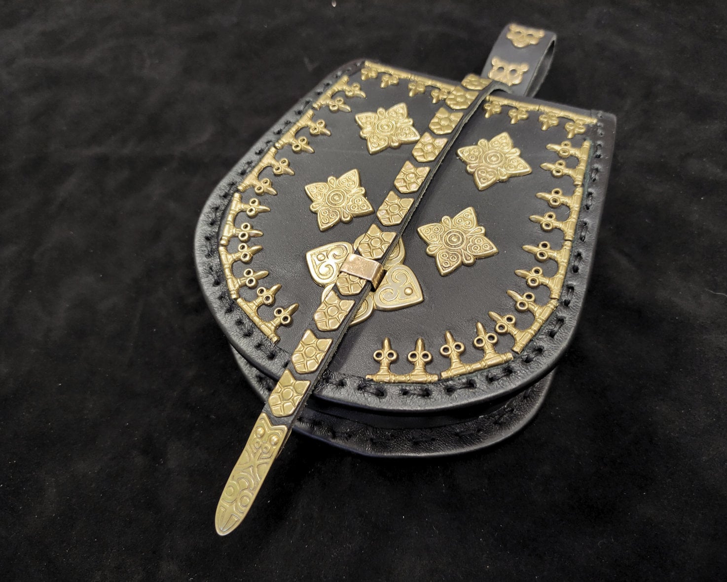 Medieval Scale-shaped Viking Leather Purse With Brass Fittings, Replica ...