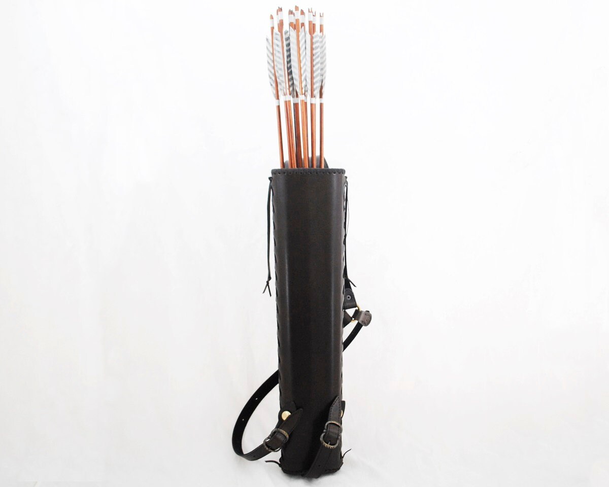 Elliptical Back Quiver Made of Natural Leather | Etsy