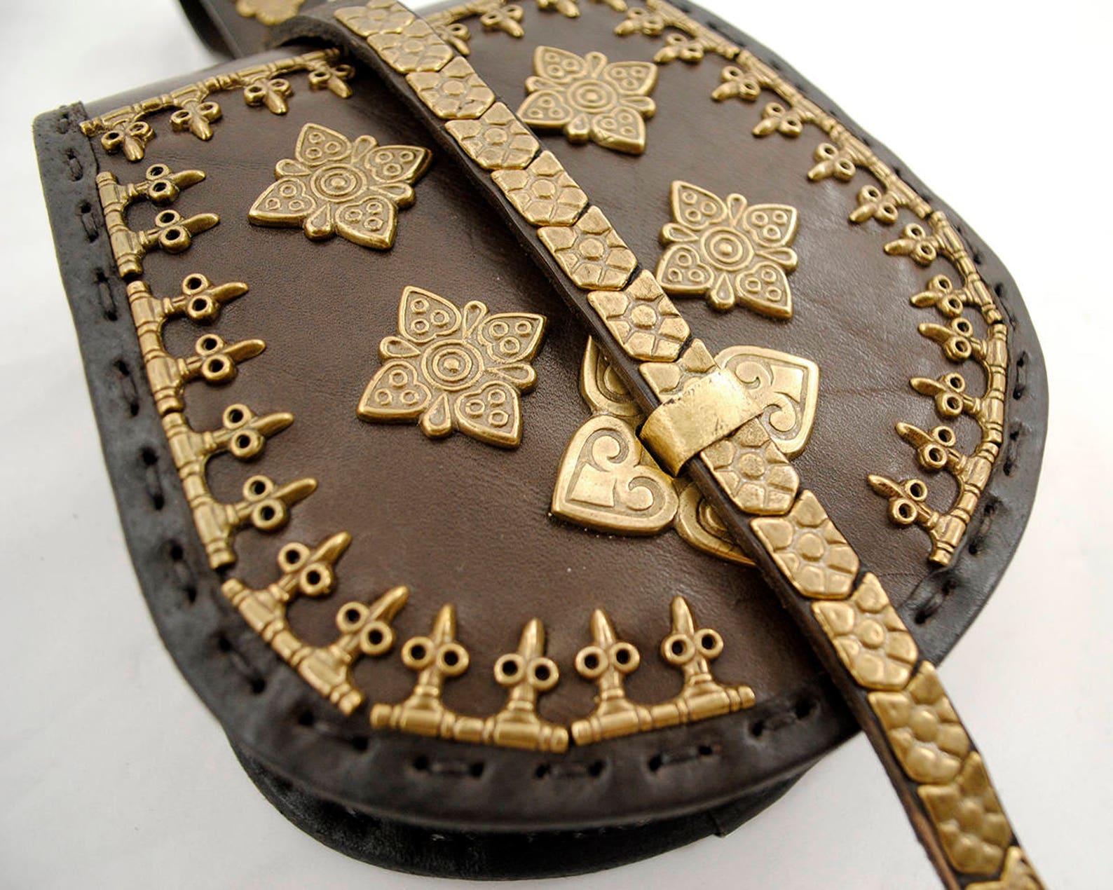 Medieval Scale-shaped Viking Leather Purse With Brass Fittings, Replica ...
