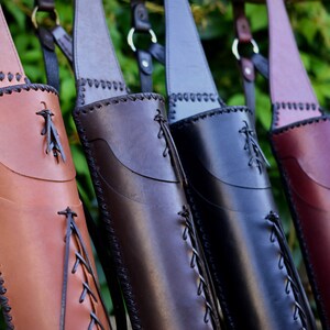 Semicircular, Laced Back Quiver With Lace-up Front - Etsy