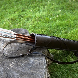 Semicircular, Laced Back Quiver With Lace-up Front - Etsy