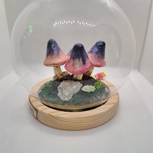 The Elder Scrolls V Skyrim Bleeding Crown Glass Globe Dome Diorama Desk ...