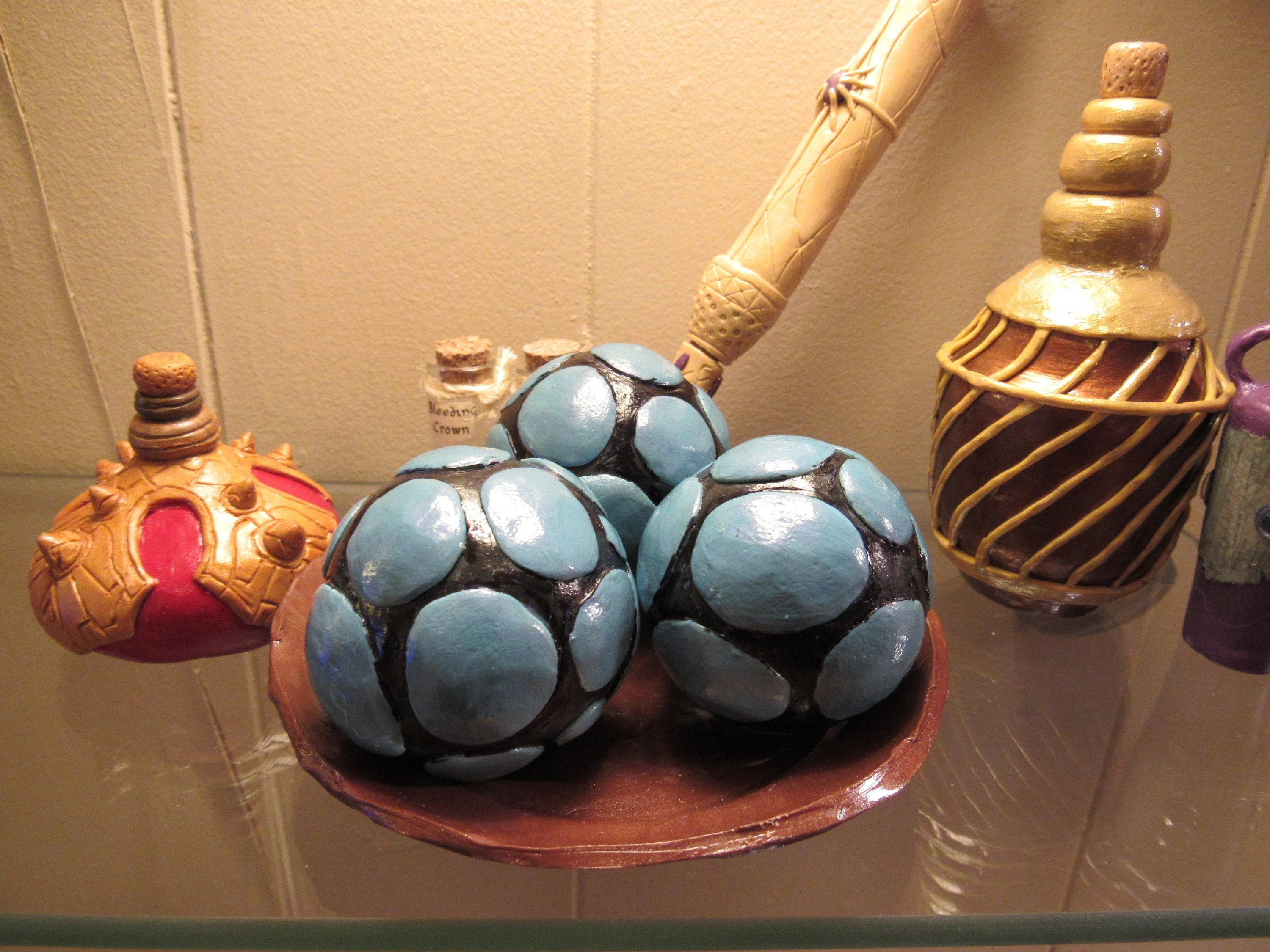 Full Size Chaurus Eggs From Skyrim With Clay Plate Potion - Etsy