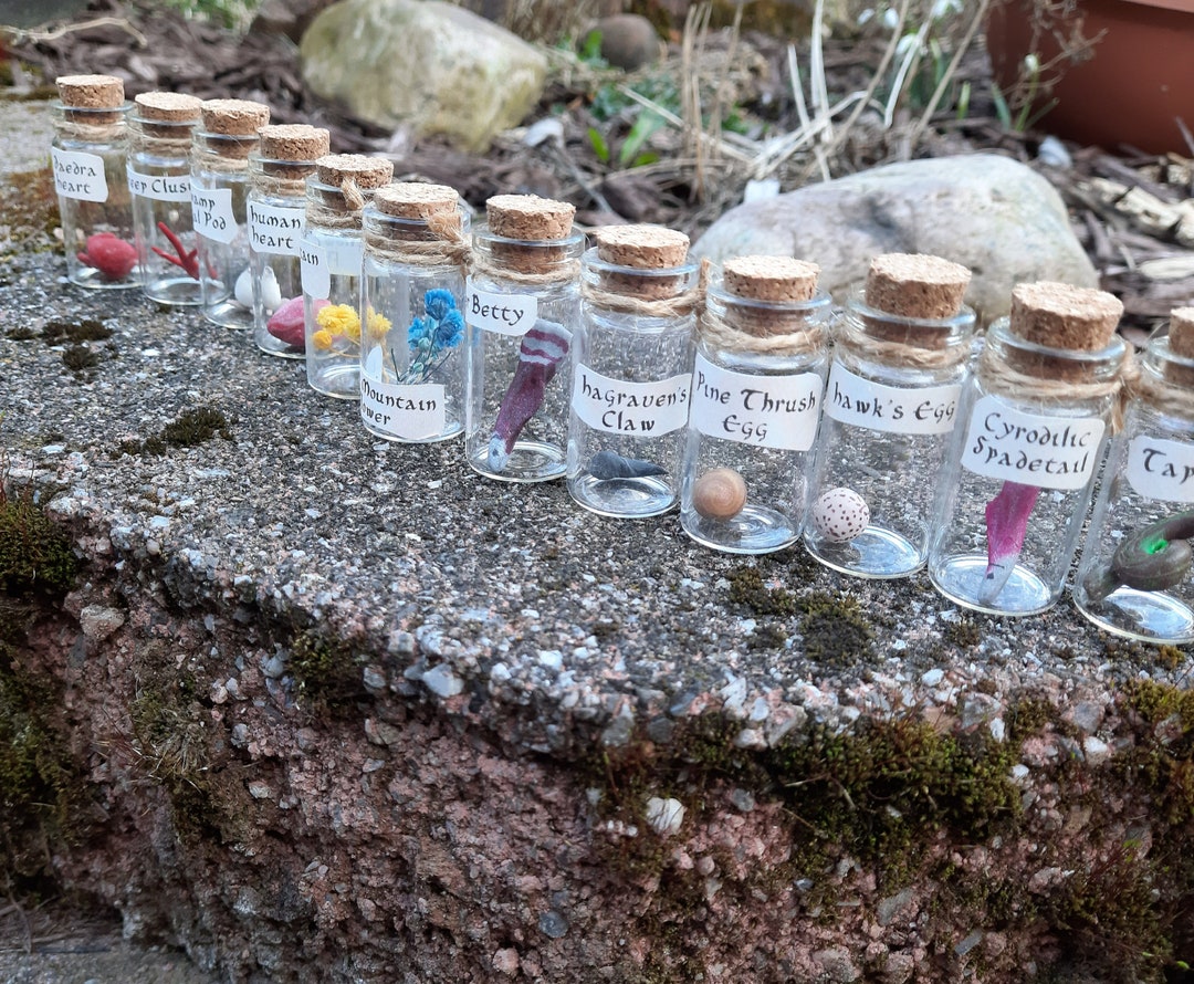 Skyrim Alchemy Potion Bottle Ingredients; Complete Set of 109 ...