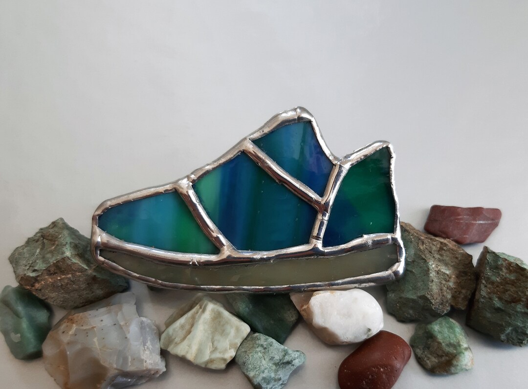 Sneaker Pin - Runners Shoes Brooch - Cute Stained Glass Badge - Shoe ...