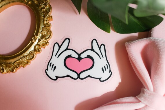 Minnie Mouse Heart Hands