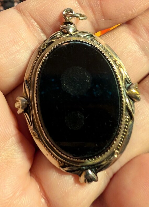 Vintage (antique) obsidian locket - Gem