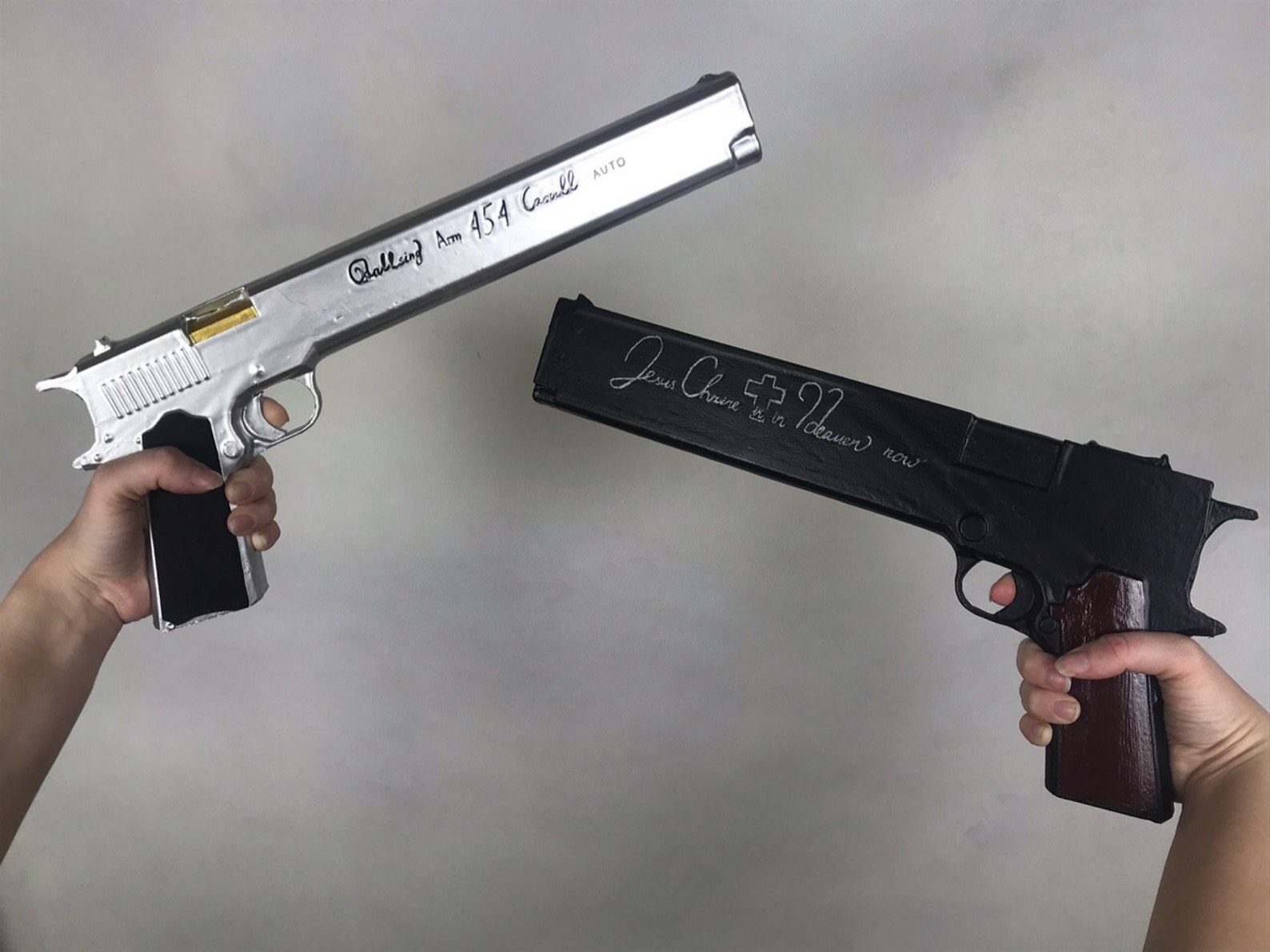 HECHO A LA ORDEN Hellsing Alucard cosplay pistola Hellsing | Etsy