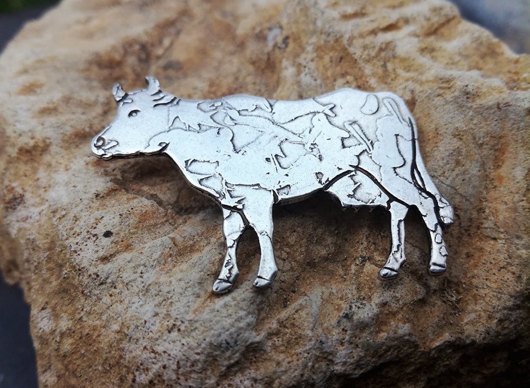 Cow Brooch Pin's, Etched and Silver-plated Brass, Animal Brooch, Nature ...