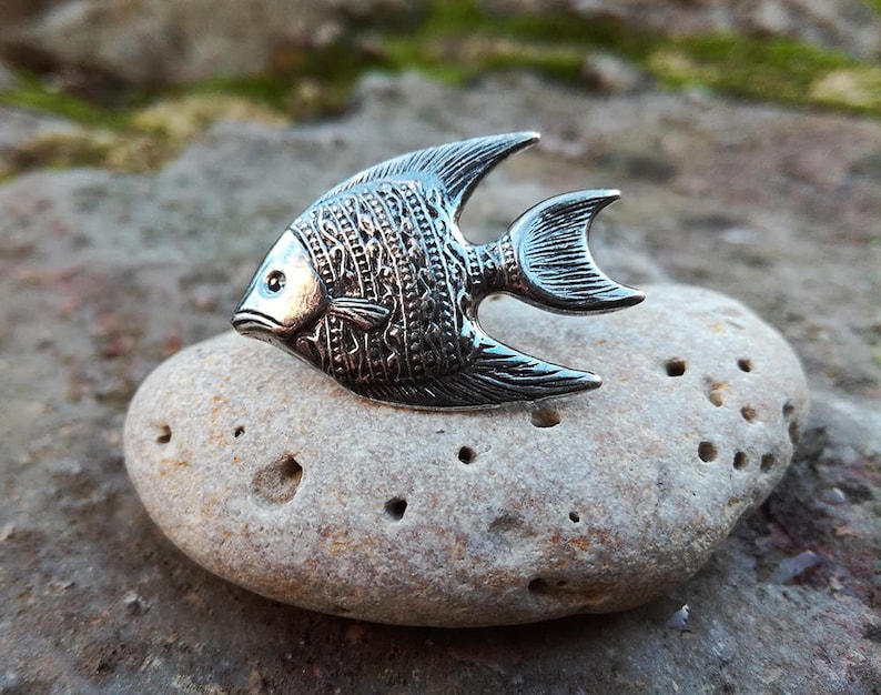 Exotic Fish Brooch, Lapel Pin Sea Life Animal Brooch Marine Boho Lapel ...
