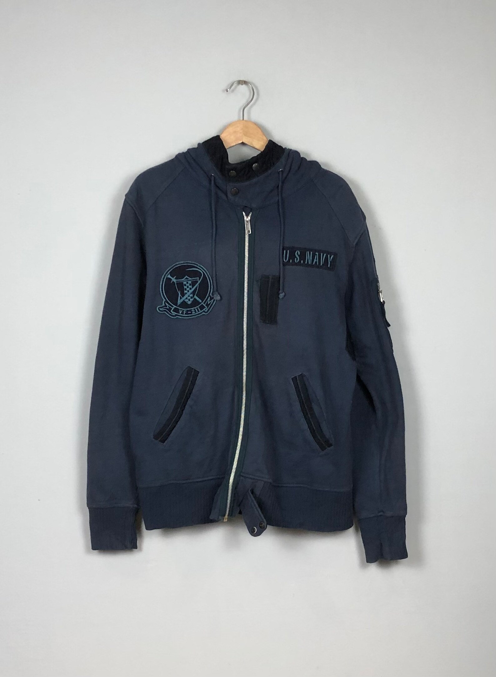 Vintage Avirex US Navy Blue Navy Sweater Medium Avirex Military USN ...