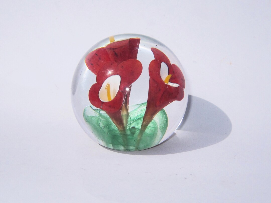 Langham Glass Large Glass Paperweight Calla Lily, Height and Width 3 ...