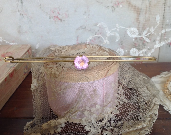 Old Stole Pin With Amaranth Stone - Etsy