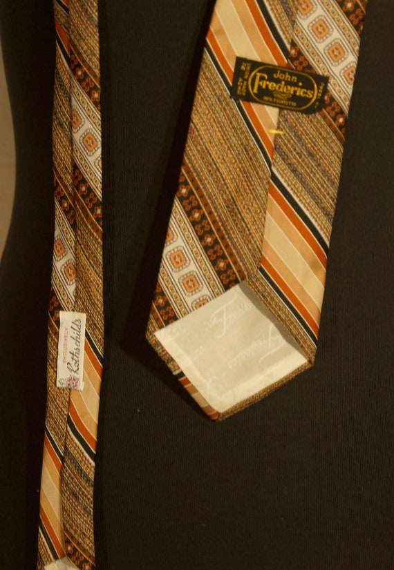 70s Neck Tie Vintage Union Made John Frederic's Desig… - Gem