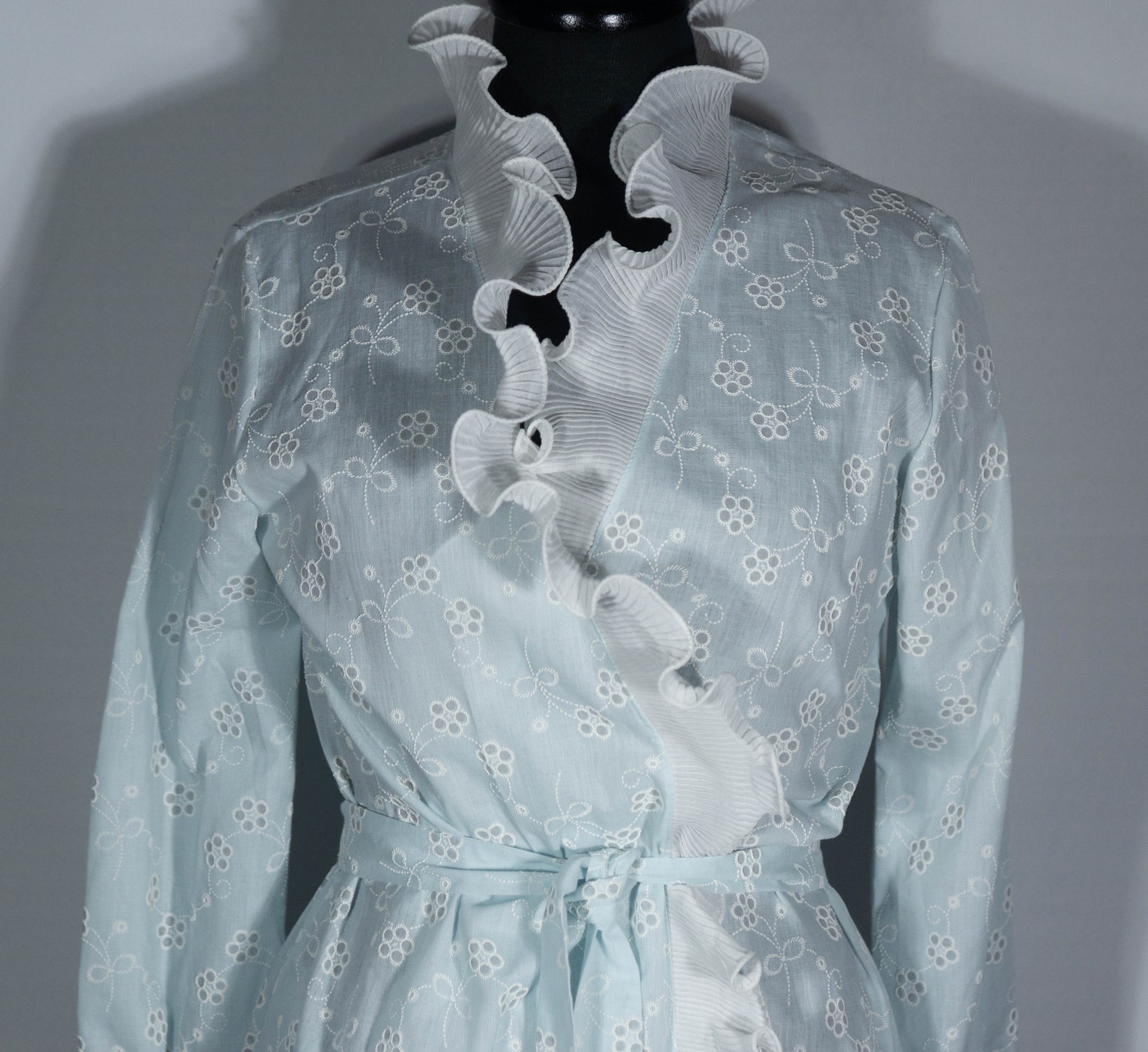 Vintage Nightgown Robe 60s Maxi Miss Elaine Label Union Stamp Made in ...