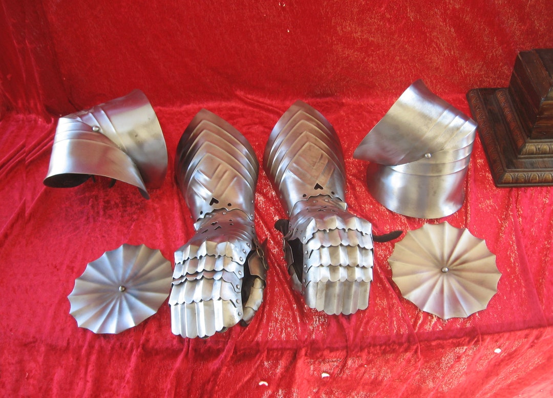 Vintage Gothic Armor Set, Wearable Medieval Armor, Knight's Armour ...