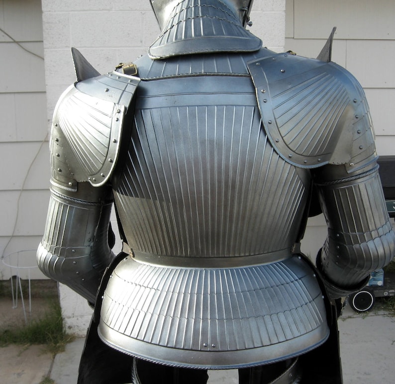 FIBREGLASS MAXIMILLIAN ARMOR, Medieval Armour, 16th Century, Antique ...
