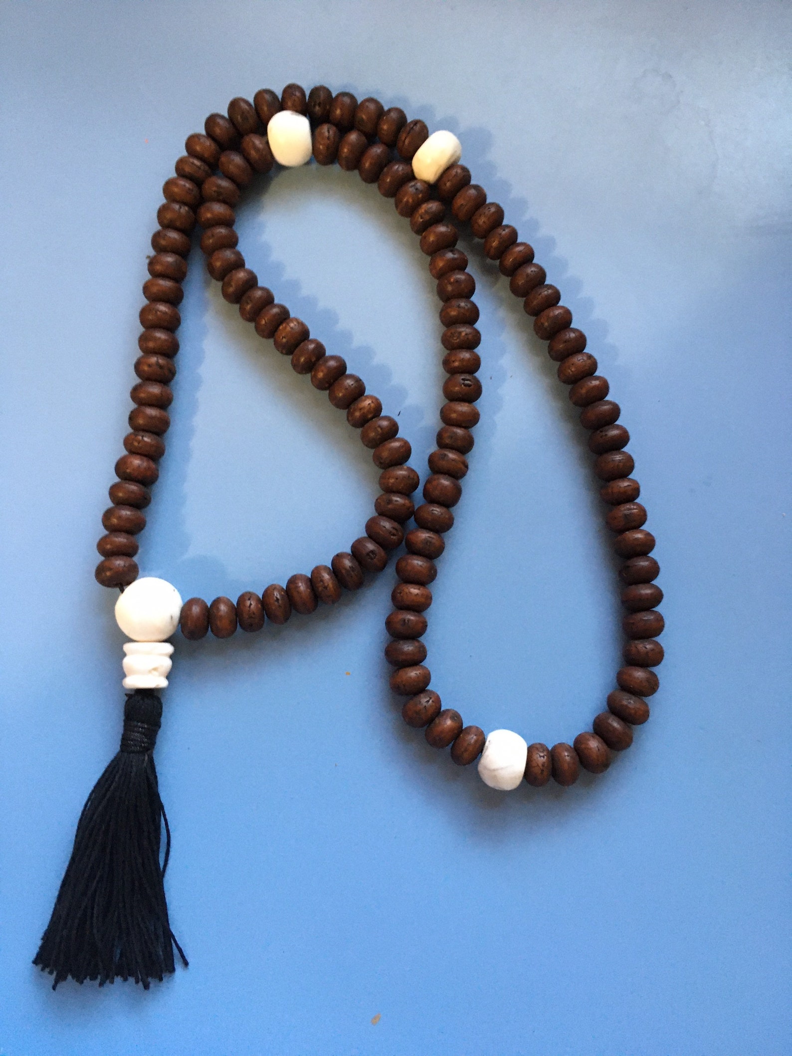 Bodhi Seed Mala With Conch Shell Markers and Guru Bead Black - Etsy