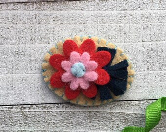 Felt hair clip | Etsy