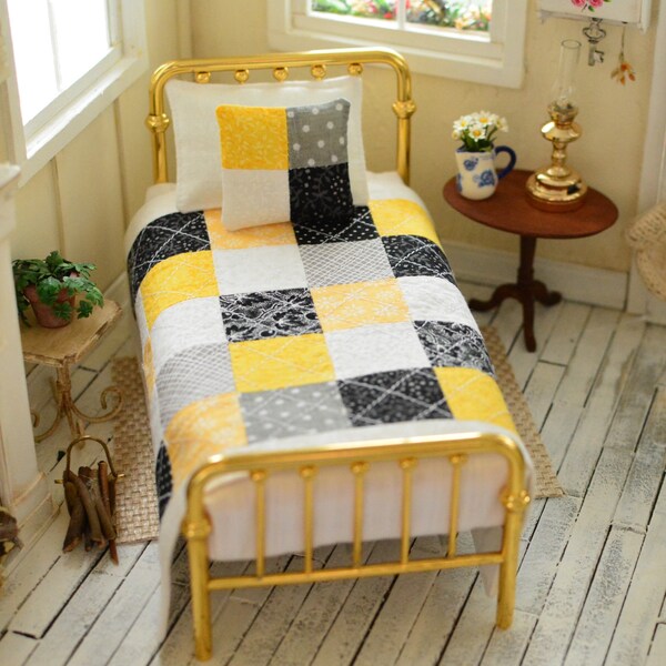 Dollhouse Quilt - Etsy