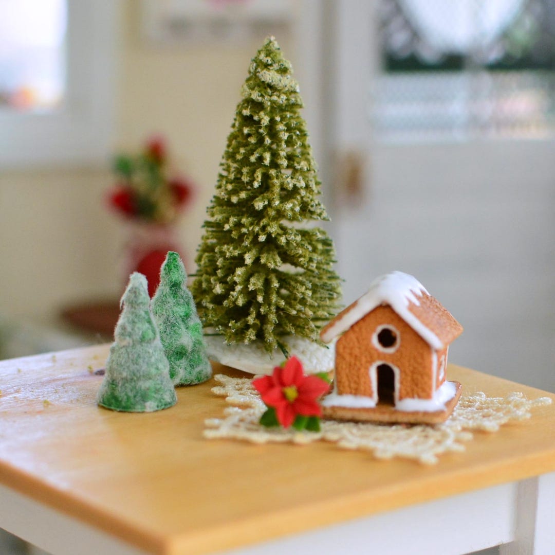 Miniature Gingerbread House, Miniature Christmas Decorations, Christmas ...