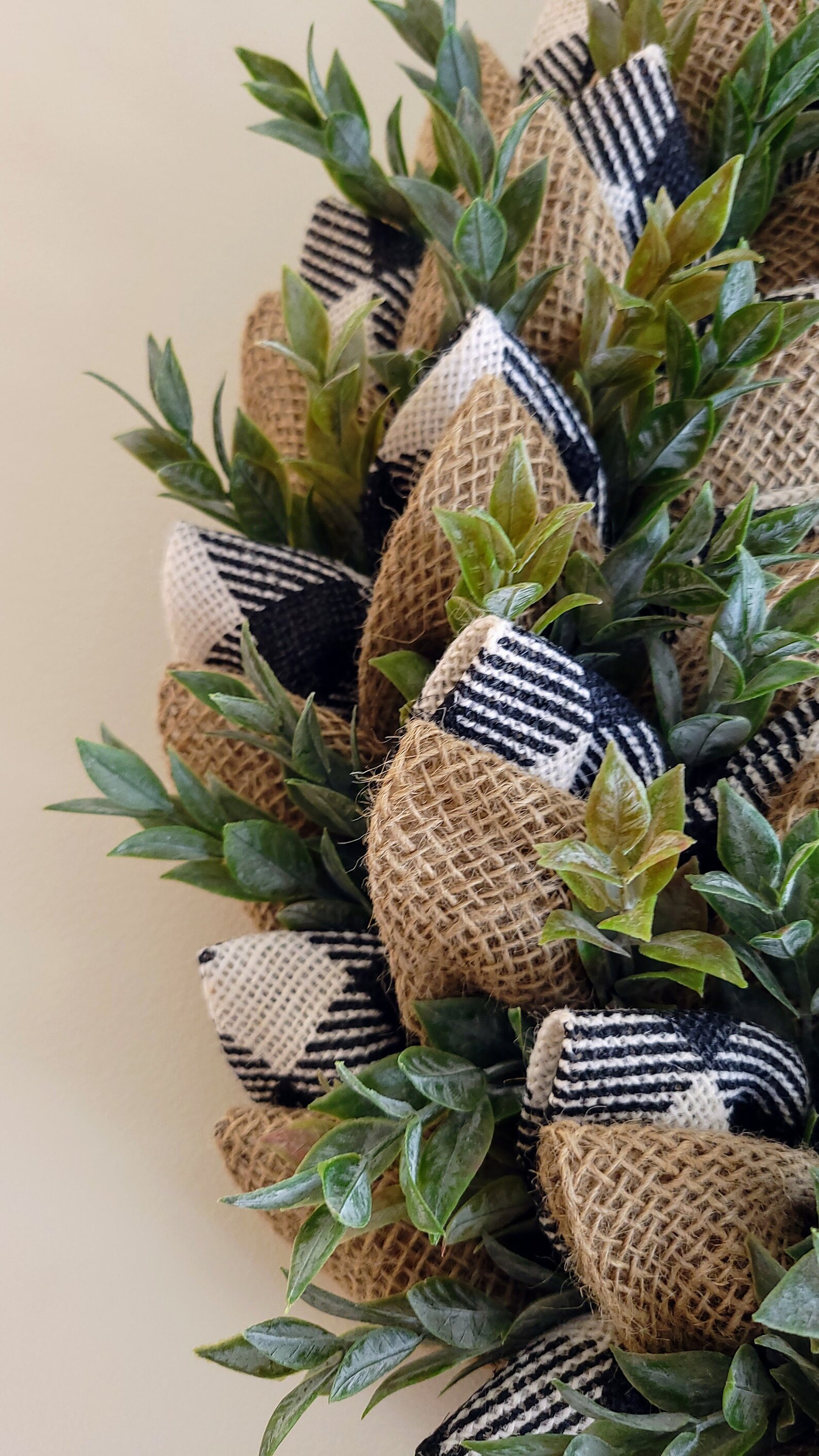 Black White Buffalo Plaid Natural Burlap Everyday Wreath Decor, Ruscus ...
