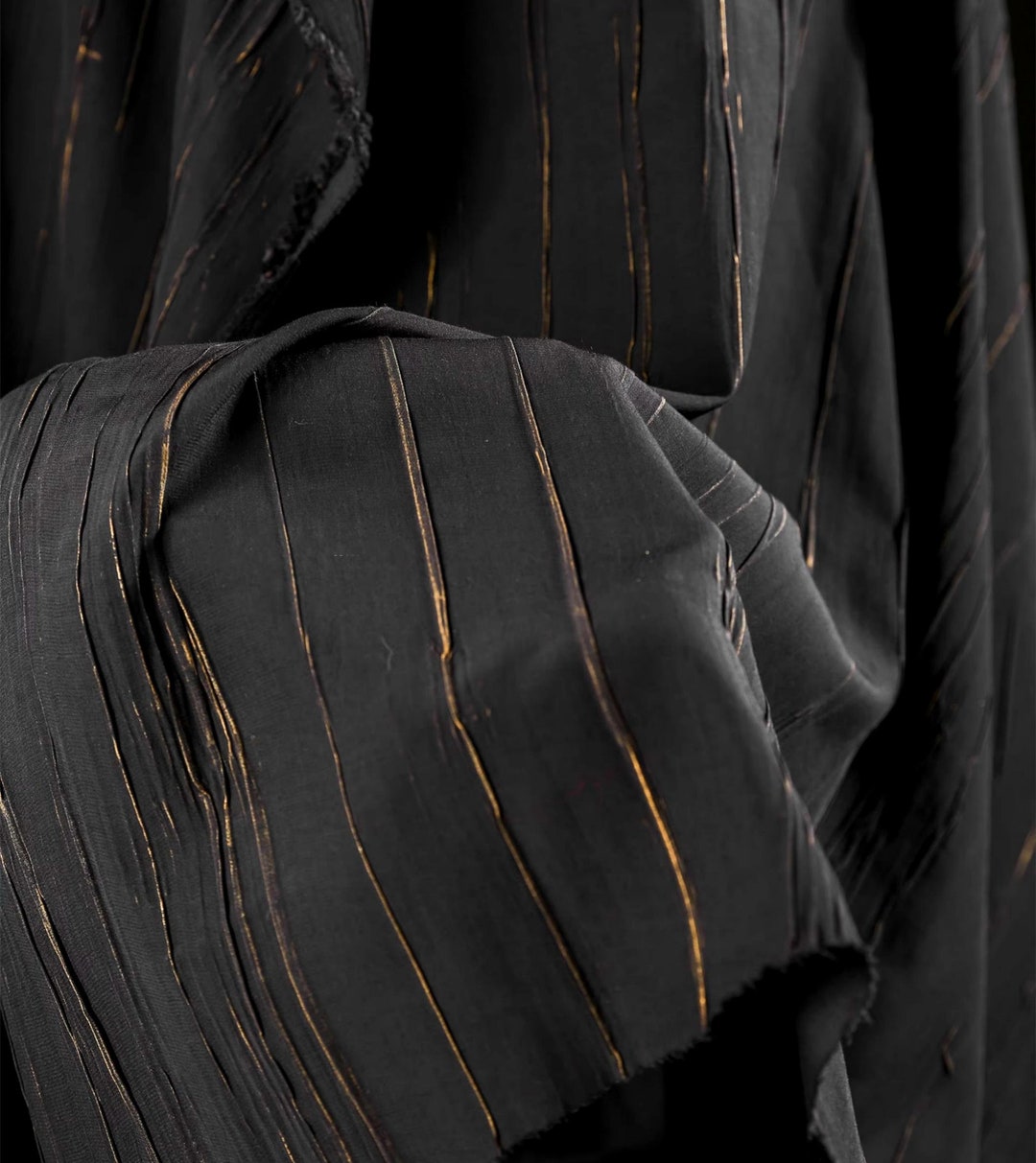3D Gold Stripe Wrinkled Fabric,black Texture Dust Coat Fabric,jacket ...