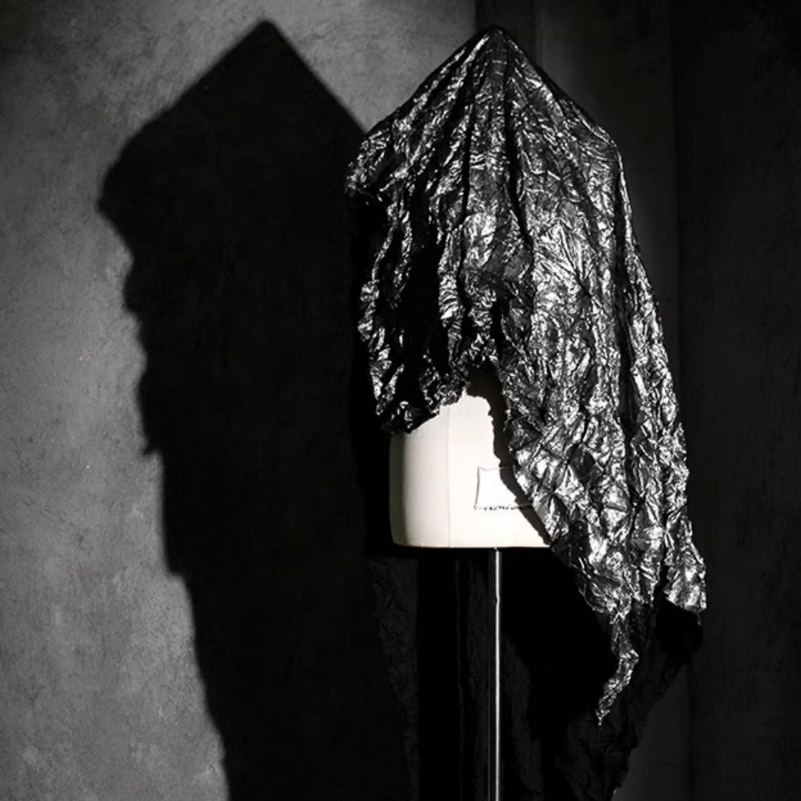 Silvery Black Stretch Fashioin Fabric,texture Fabric,metallic Silver ...