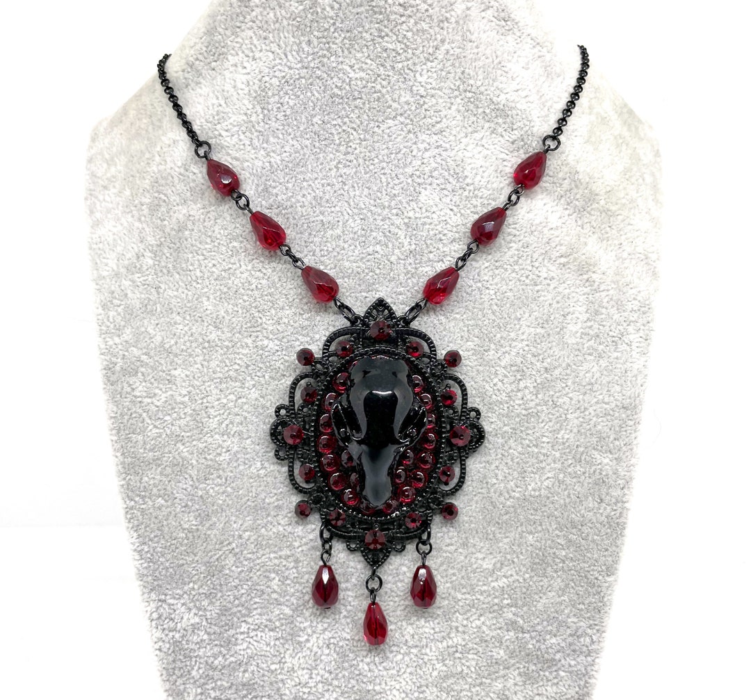 Red Queen Gothic Princess Cynopterus Bat Skull Necklace With - Etsy