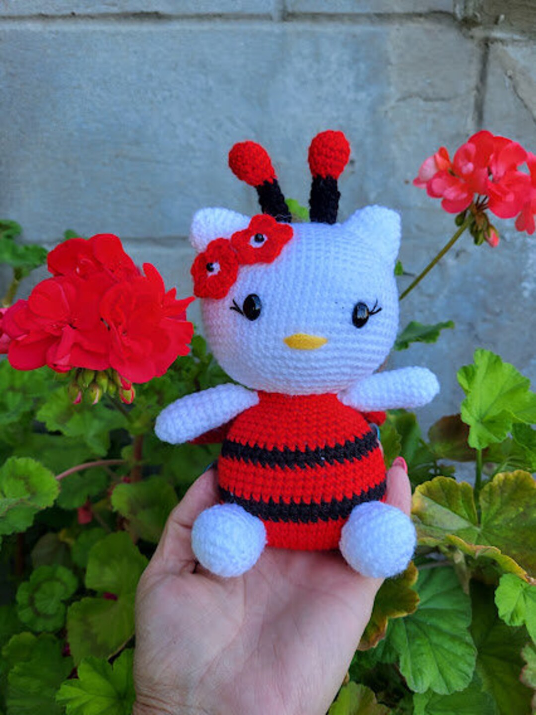 Crochet Hello Kitty Doll Ladybug, Crochet Cat Doll,hello Kitty,hello ...