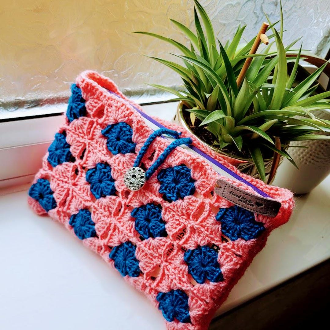 Crochet Book Cover: Pink & Blue Clover Book Sleeve - Etsy