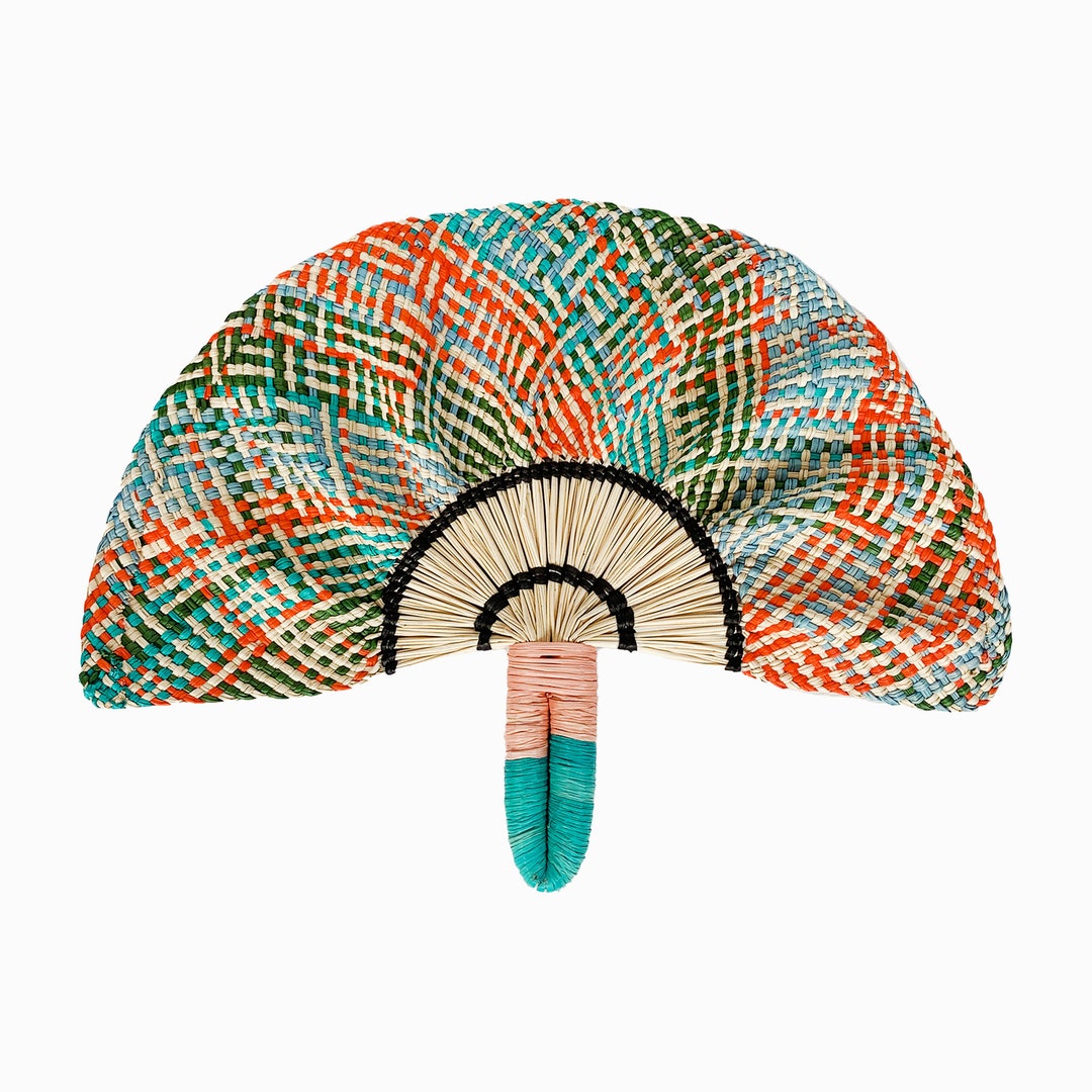 Iraca Hand Fan / Straw Raffia Fans / Wedding Favors / Bachelorette ...