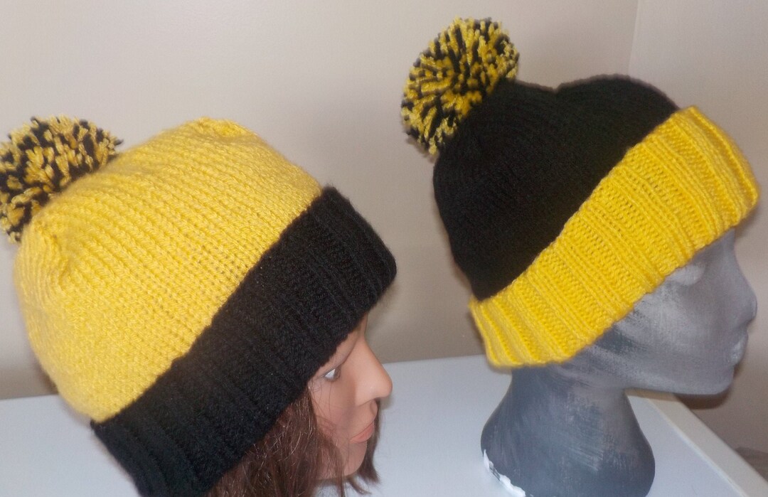 His and Her Winter Toques, Couples Winter Toques, Couples Winter Hats ...