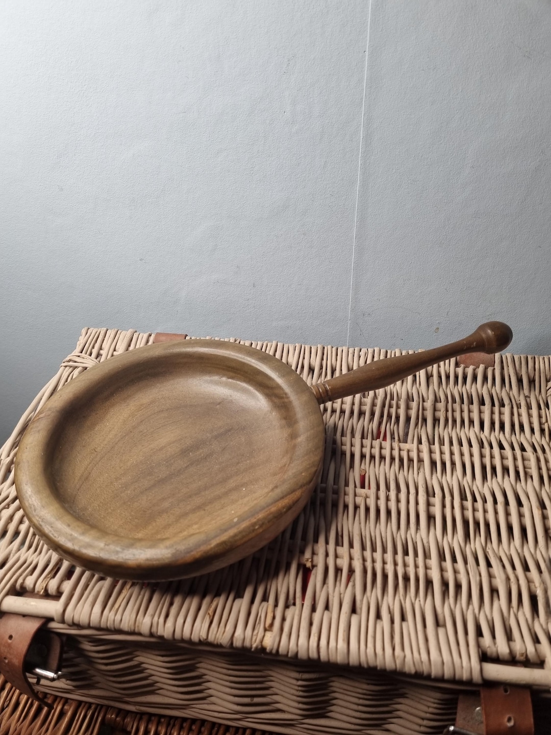 Nice Example of Vintage Turned Wood Collection Offering Plate With ...
