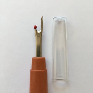 Seam Ripper, Thread Cutter, Stitch Unpicker, Sewing Notions, Sewing ...