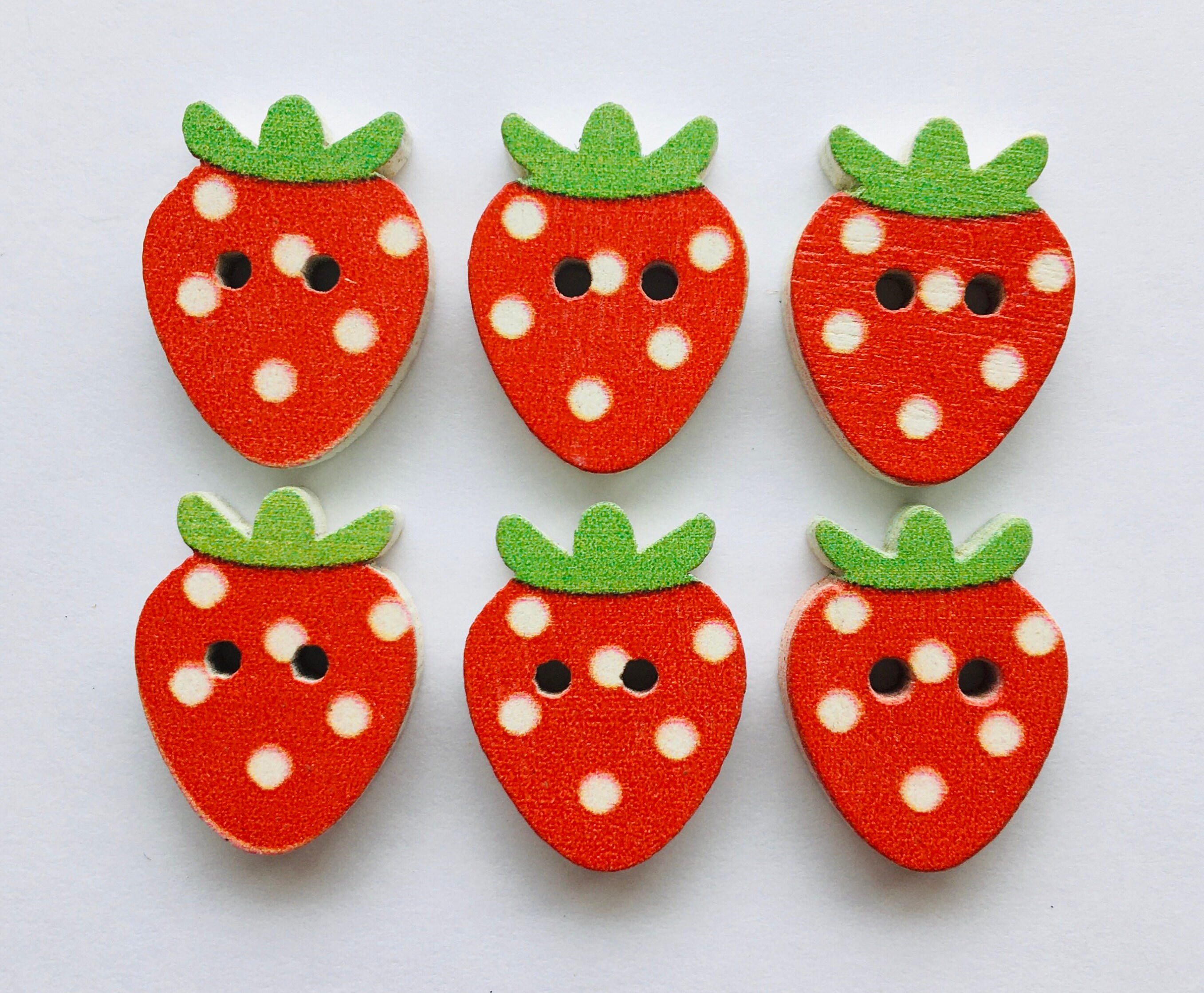 Strawberry Buttons Wooden Buttons Red Buttons Fruit - Etsy Canada