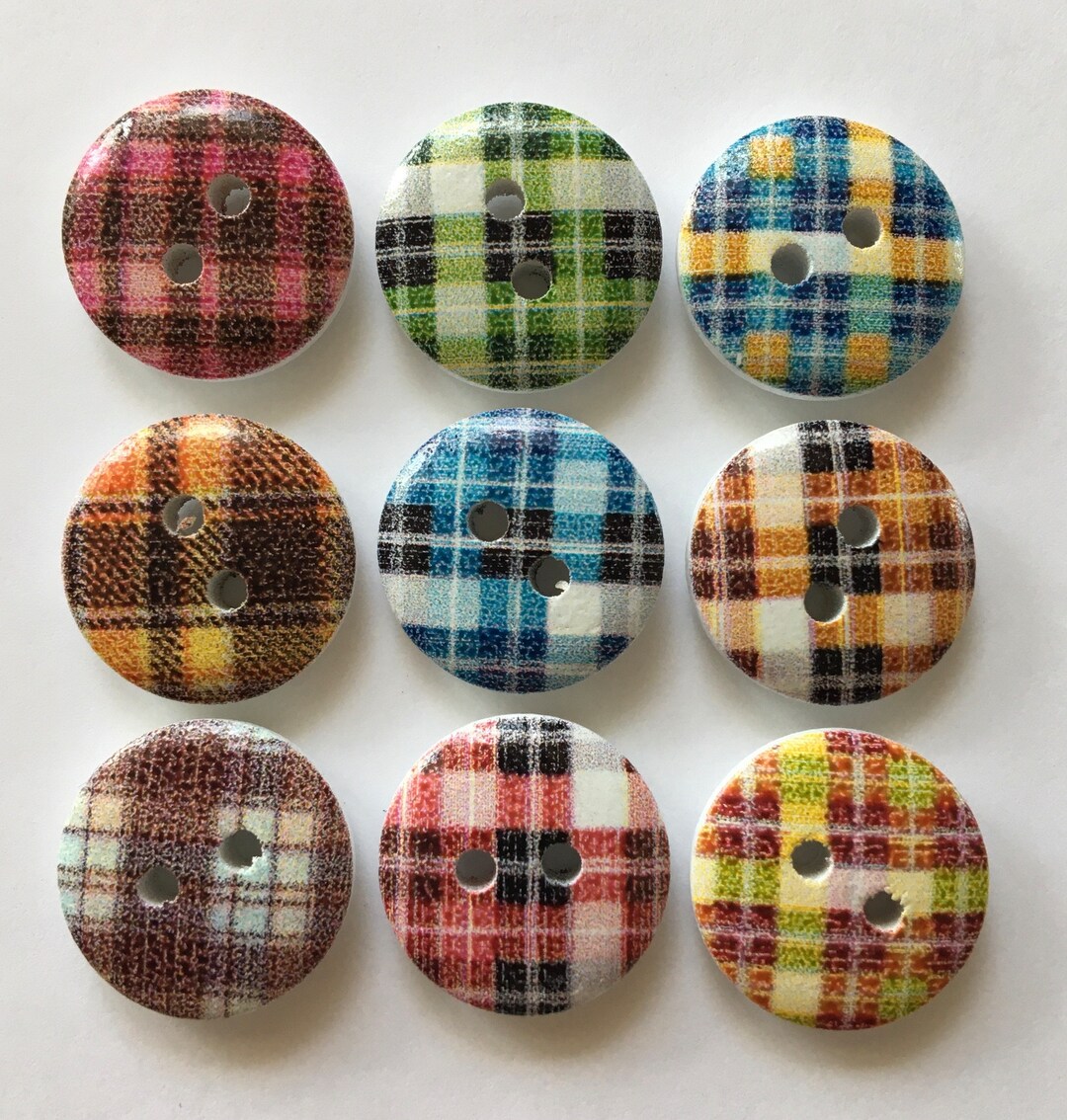 Checked Buttons, Plaid Buttons, Tartan Buttons, 15mm Buttons, White Buttons, Sewing Supplies ...