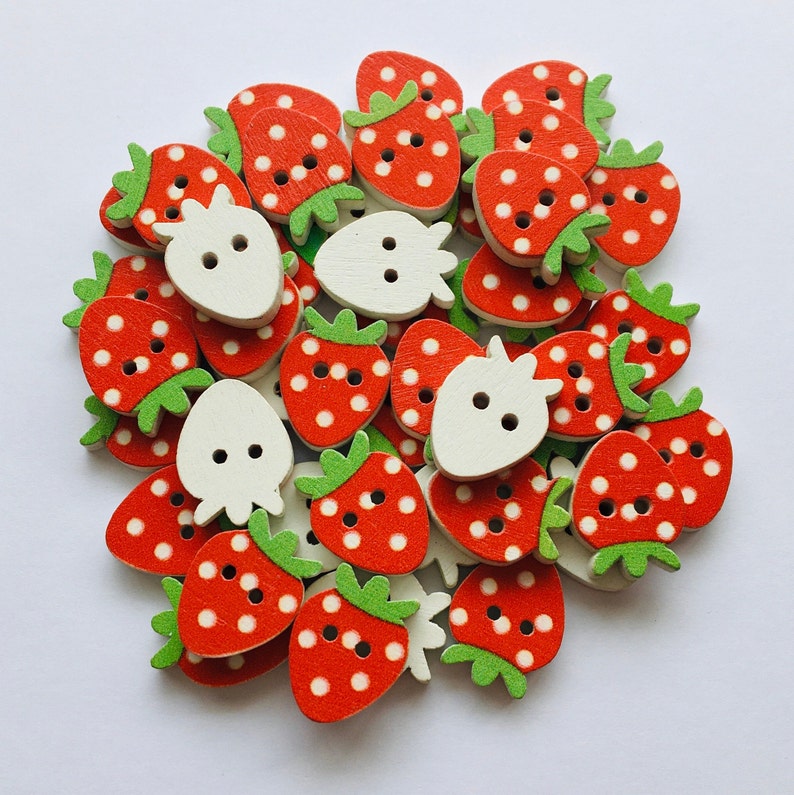 Strawberry Buttons Wooden Buttons Red Buttons Fruit - Etsy