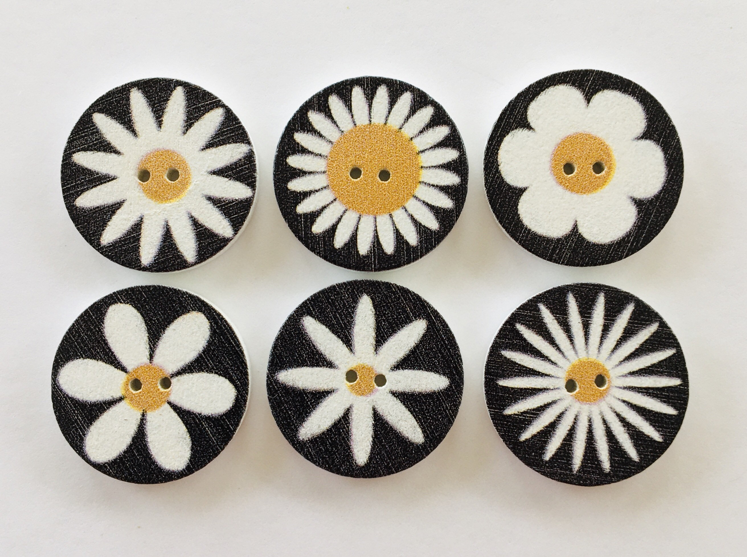 Daisy Buttons Flower Buttons Black and White Buttons Floral - Etsy