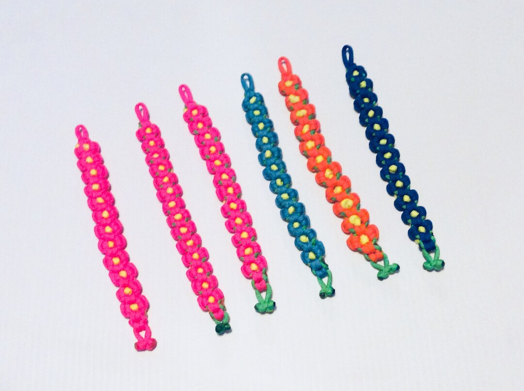 Paracord Flower Bracelet Cobra Weave Loop and Toggle Clasp - Etsy