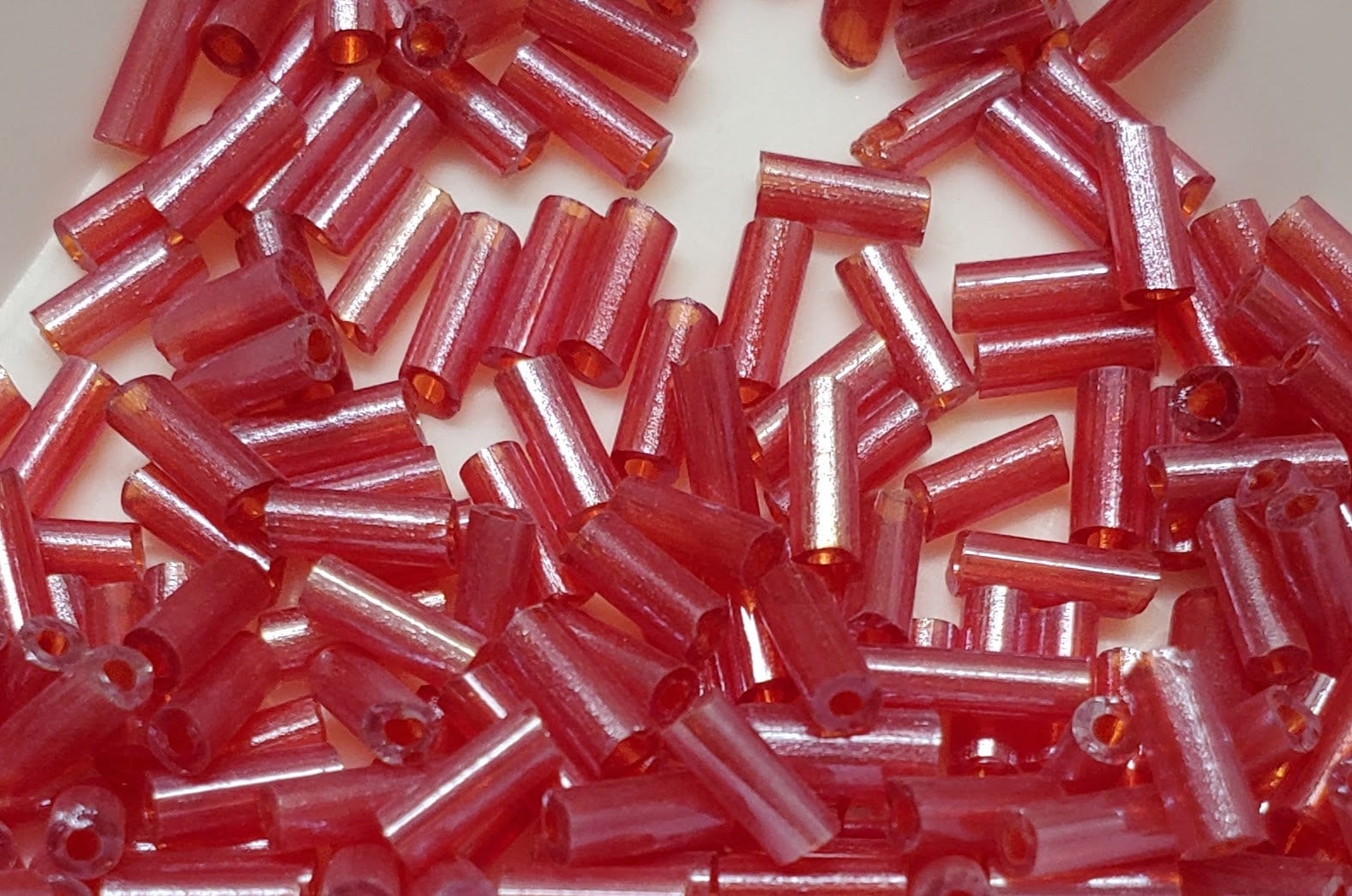 Matsuno Bugle Beads 3mm, Red Luster - Etsy