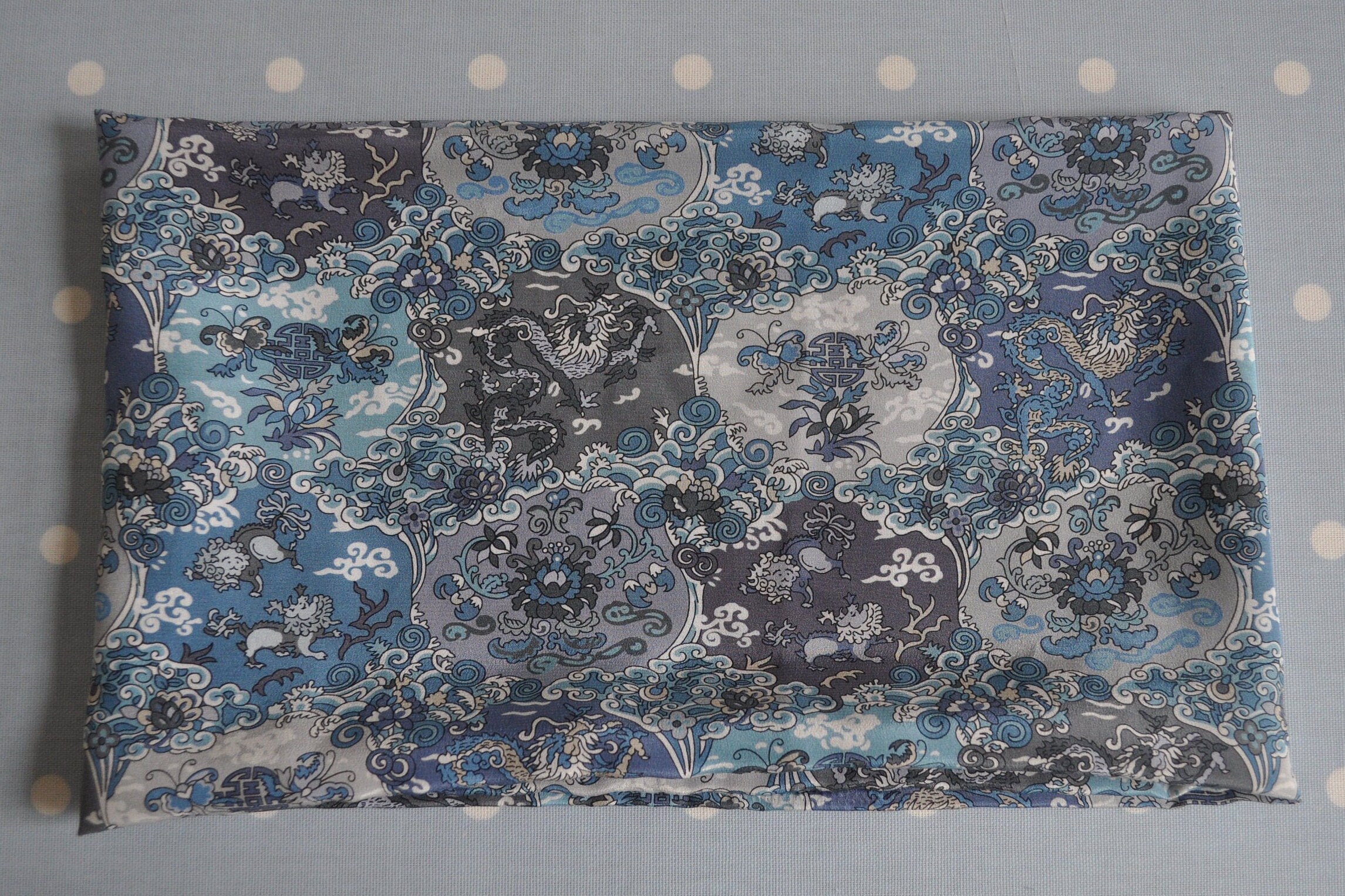 Cowl/snood Liberty Silk Crepe 'dogs and Dragons' Chinese Style Blue ...