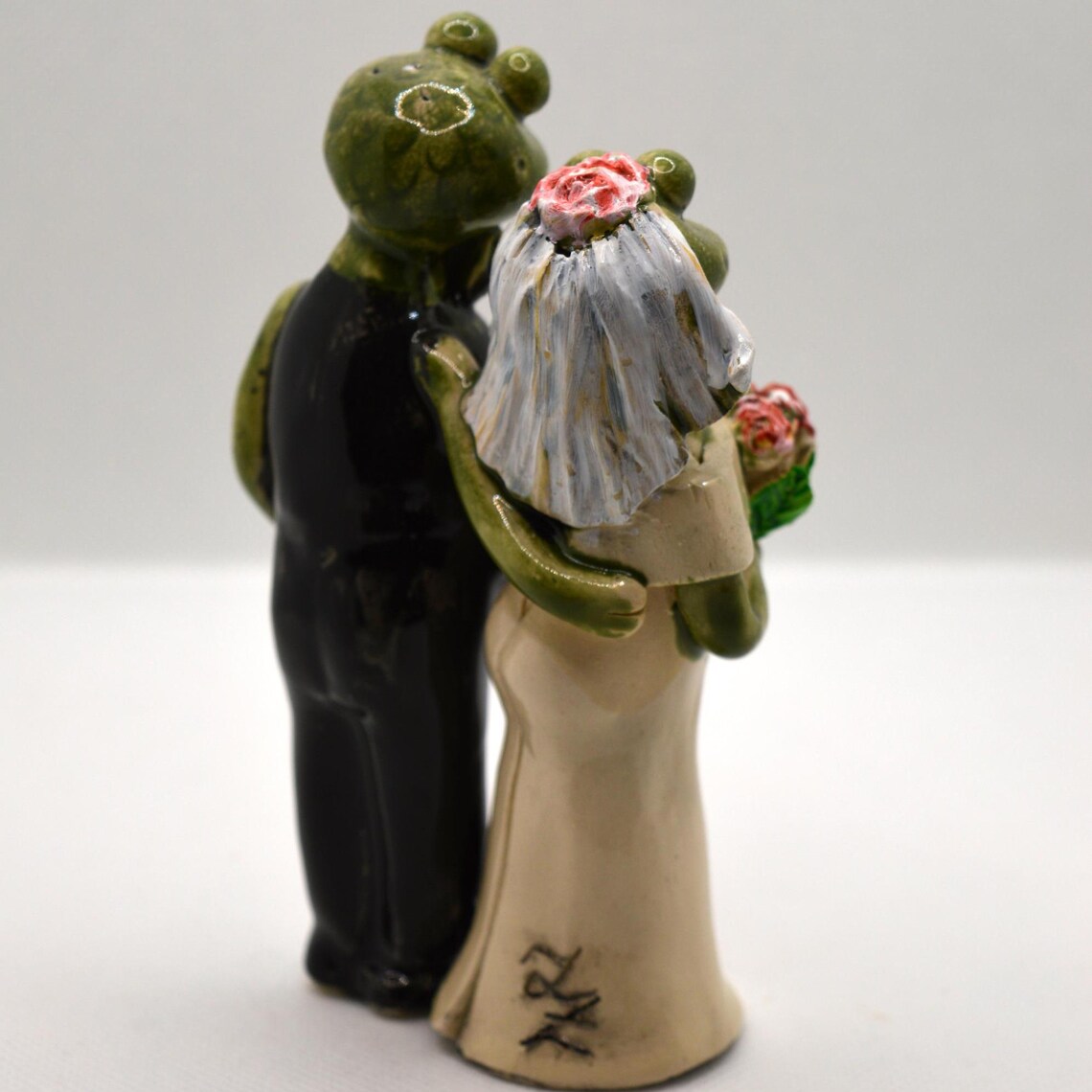 Cute Ceramic Frog Statue: Adorable Frogs Couple in Dress, Unique Home ...
